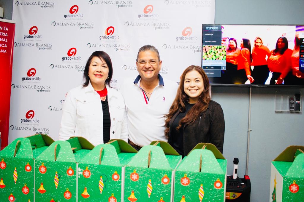 Grabo Estilo lleva alegría a hogares de sus colaboradores - Roce Social