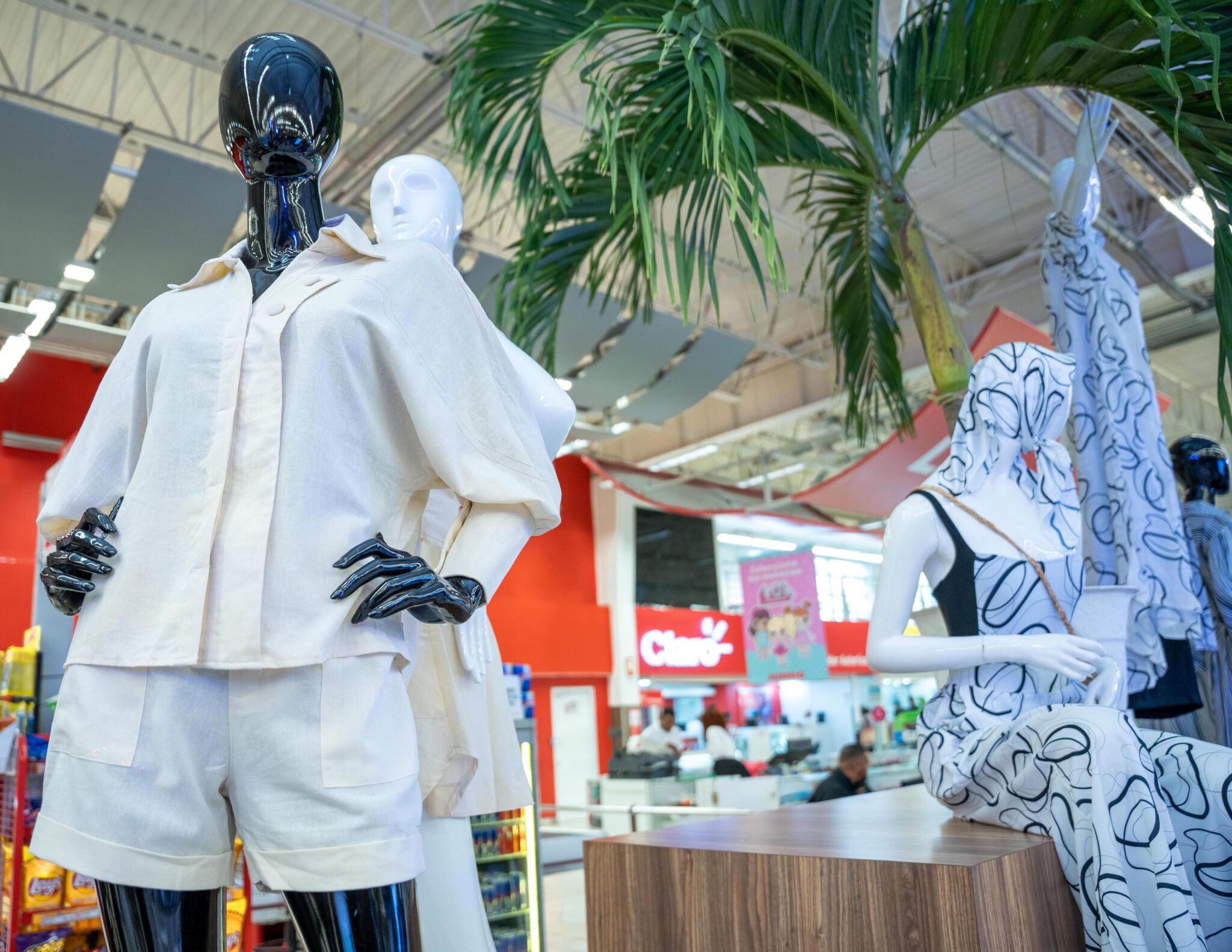 Moda Jumbo presenta colección «Resort 2024» del diseñador Jusef Sánchez ...